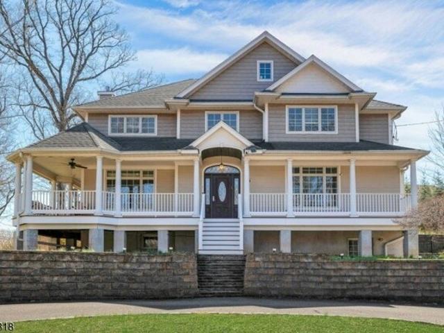 Sunset Rd, Livingston, Home For Sale
