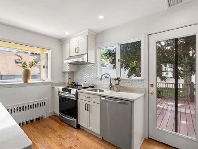 Sunset Rd, Stoneham, Home For Sale