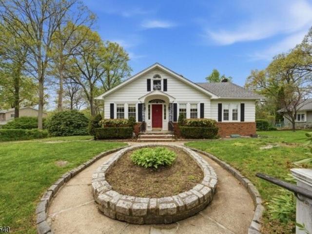 Sunset Rd, Ringwood, Home For Sale
