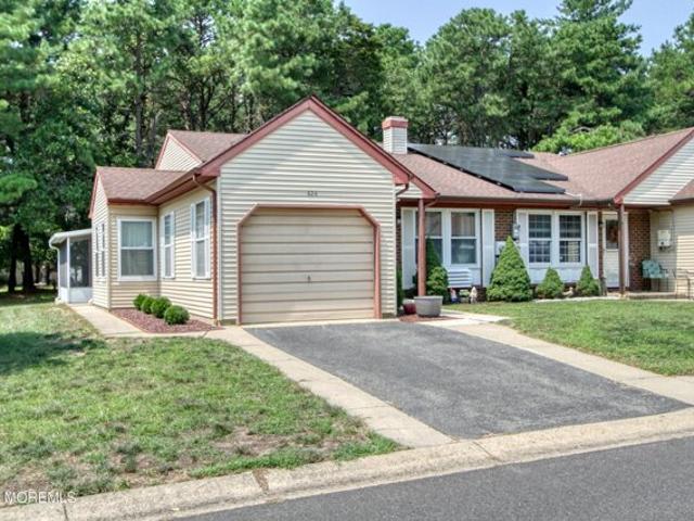 Sunset Rd Unit A, Whiting, Property For Sale