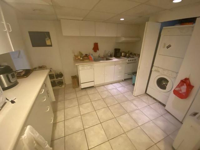 Sunset Rentals Duplex 3 Bedroom Apartment for Rent at 2921 Sunset Blvd, Minneapolis, MN 55416 Cedar Isles Dean