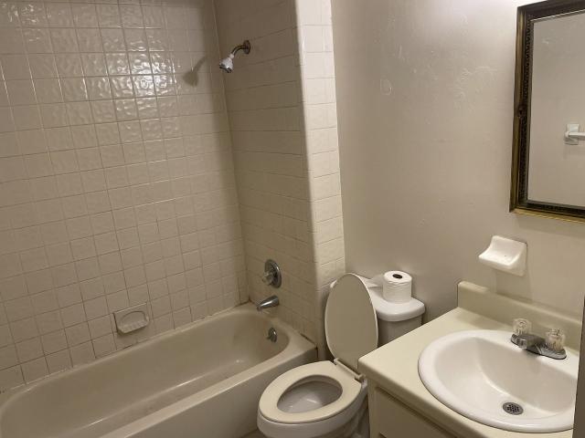 Sunshine Apartments 2 Bedroom Apartment for Rent at 827 Southwest 64th Terrace, Gainesville, FL 32607