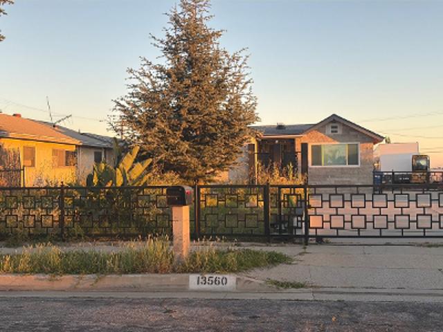 Sunshine Ave
