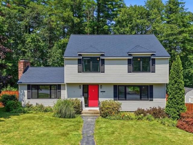 Sunshine Ct, Nashua, Home For Sale