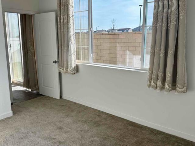 Sunshine room for rent for $960 monthly