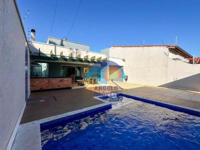 Sua Casa de Praia dos Sonhos em Peruíbe – Porteira Fechada e Lazer Completo!