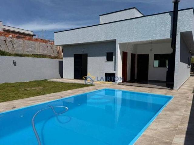 Sua casa dos sonhos em Atibaia começa aqui! Casa térrea à venda em condomínio fechado