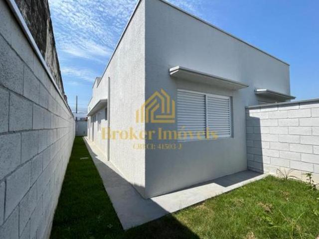 Sua casa NOVA espera por você! Bairro Golfinhos