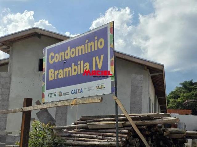 Sua Casa Própria no Villagio Brambila IV em São José dos Campos com Quintal Privativo e Condições Fa