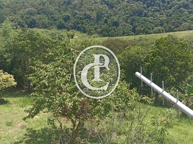 SUA CHÁCARA À BEIRA DA REPRESA EM PARAIBUNA /SP