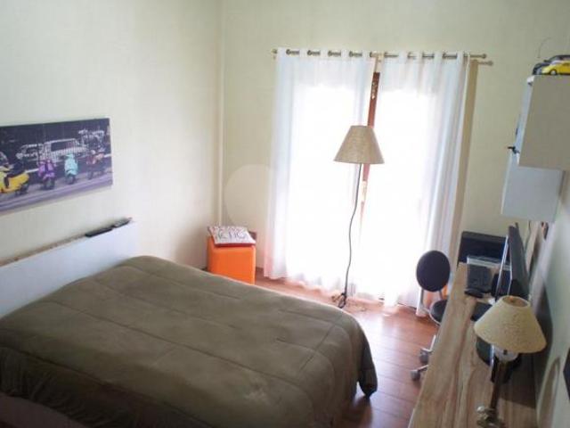 Casa à venda com 4 quartos, sendo 1 suíte, em Vila Suissa, Mogi das Cruzes