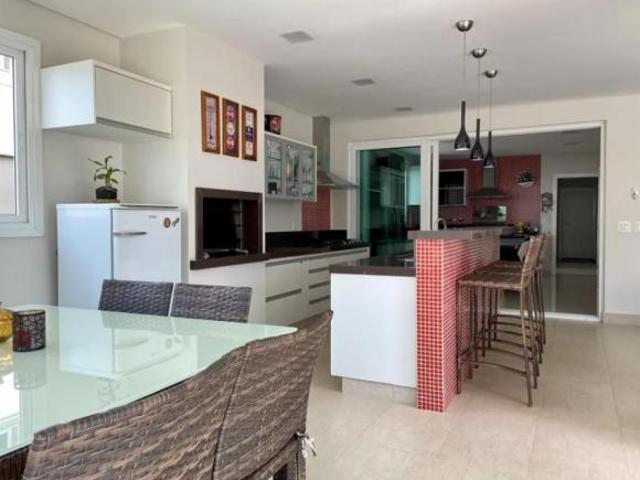 Sua Nova Casa Espera por Você!