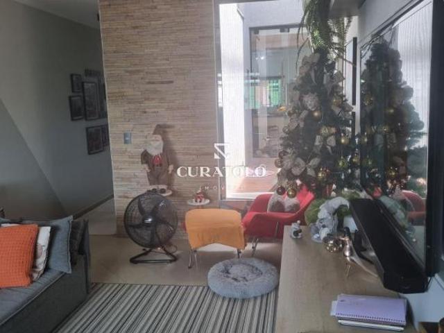 Sua nova casa está aqui, na Vila Ré, a 8 minutos a pé do Metrô Patriarca Vila Ré: com 300 m², 3 quar