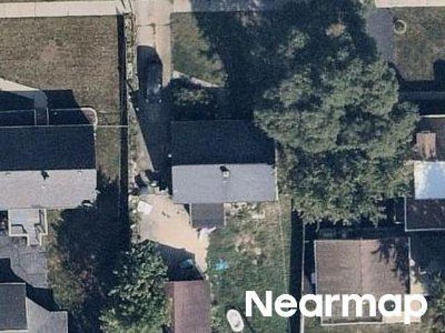 Suburban Ln