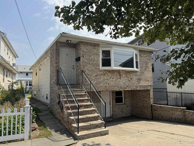 Suburbia Ct, Jersey City, Home For Sale