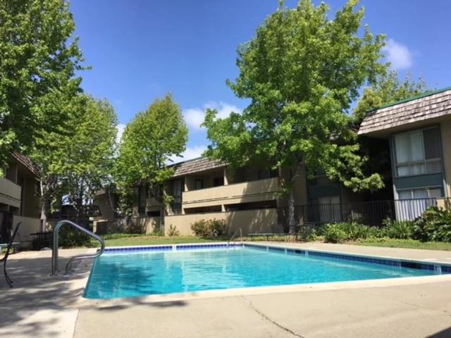 Suburbian Gardens 1 Bedroom Apartment for Rent at 3750 Tamayo Street, Fremont, CA 94536 Brookvale