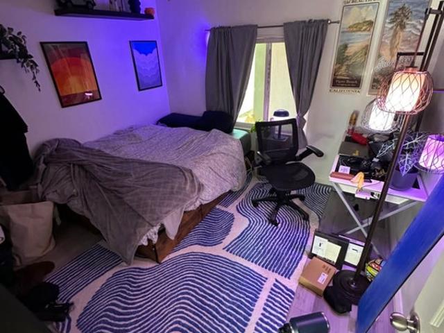 SUBLEASE NEEDED! move in today!