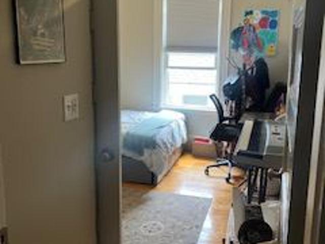 SUBLETTING ROOM JUNE AUGUST option to renew Sep
