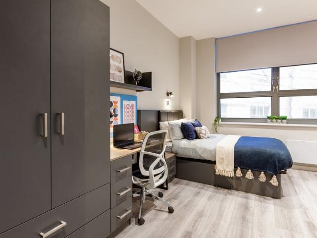 Sublet Available — Central London