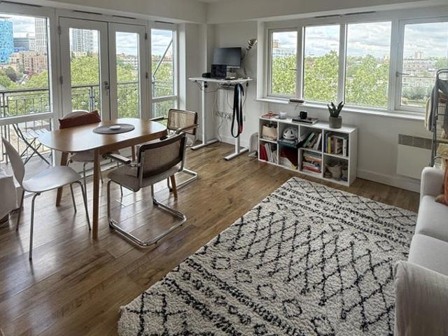 SUBLET Bright 1 Bed Flat Stepney Green