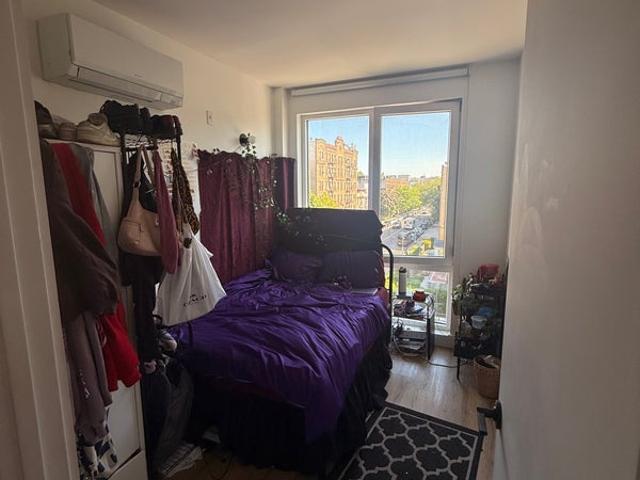 Sublet in Flatbush Available 07/01
