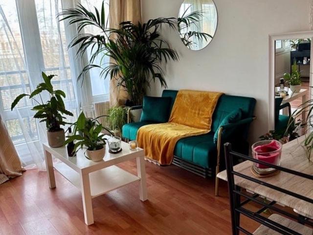 Sublet my studio flat one month