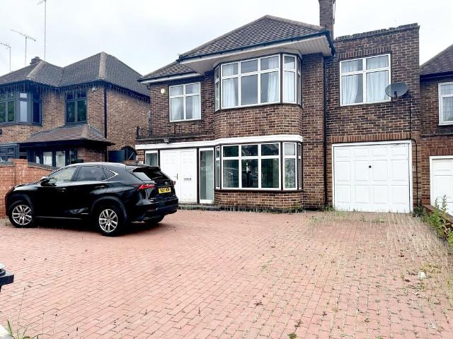 Sudbury Court Drive, Harrow HA1 4 bed detached house to rent £3,250 pcm £750 pw