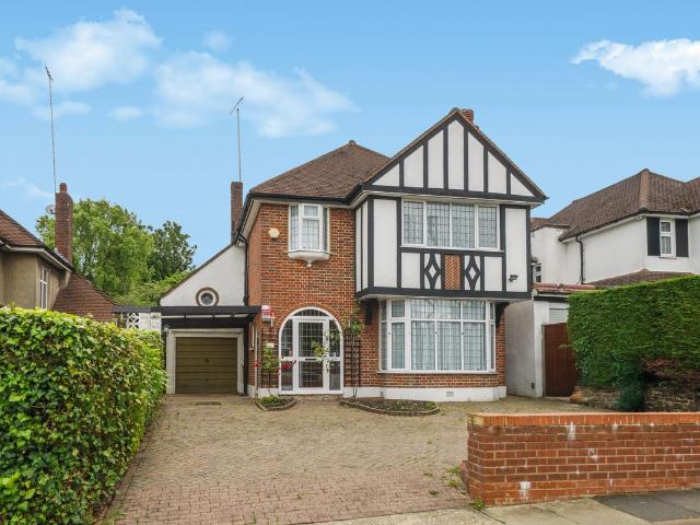 Sudbury Court Drive, Harrow HA1, 4 bed detached house to rent, £3,500 pcm | PrimeLocation