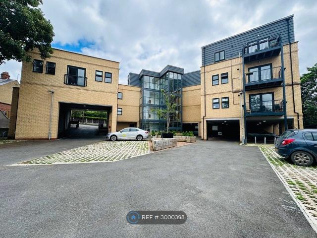 Sudbury, Sudbury CO10, 2 bed flat to rent, £1,200 pcm | PrimeLocation