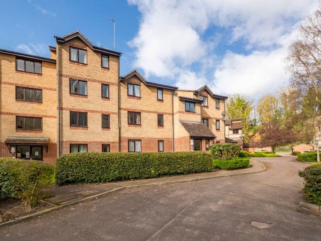Sudbury, Suffolk CO10, 2 bed flat to rent, £795 pcm | PrimeLocation