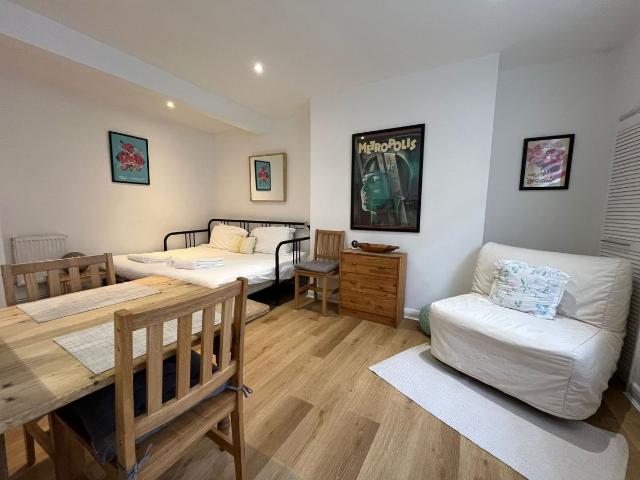 Sudeley Street, Brighton BN2 Studio to rent, £1,650 pcm | PrimeLocation