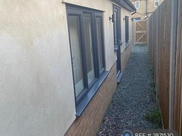 Suez Road, Cambridge, CB1 2 bed flat to rent £1,750 pcm £404 pw