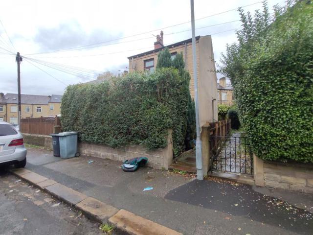 Sufton Street, Birkby HD2, 3 bed semi detached house to rent, £850 pcm | PrimeLocation