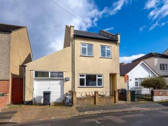 Suffield Road, London, 3 Bedroom Detached