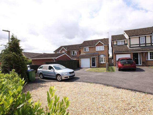 Suffolk Drive, Whiteley, Fareham PO15, 3 bed detached house to rent, £1,650 pcm | PrimeLocation