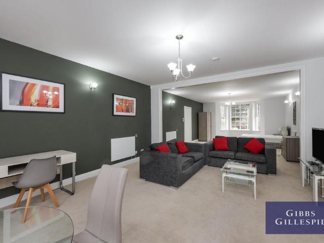 Suffolk House Slough Road, Iver. Studio to rent £1,450 pcm £335 pw