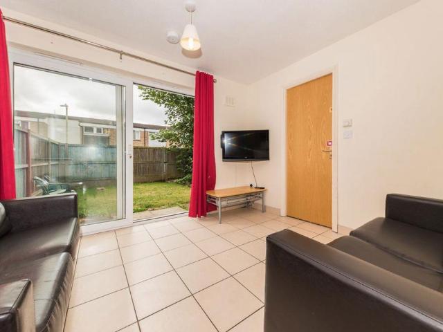 Suffolk Road, Canterbury 6 bed house to rent £2,847 pcm £657 pw