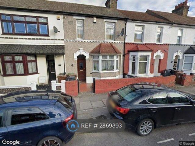 Suffolk Road, Barking IG11, 3 bed terraced house to rent, £2,300 pcm | PrimeLocation