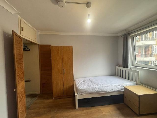 Suffolk Road, London E13, Room to rent, £700 pcm | PrimeLocation