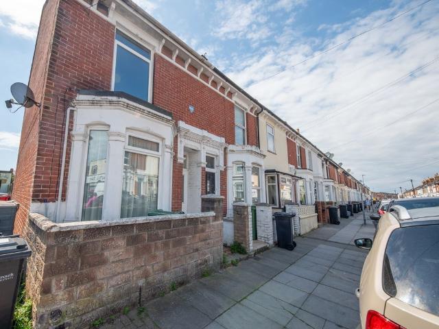 Suffolk Road, Southsea PO4, 2 bed terraced house to rent, £1,200 pcm | PrimeLocation
