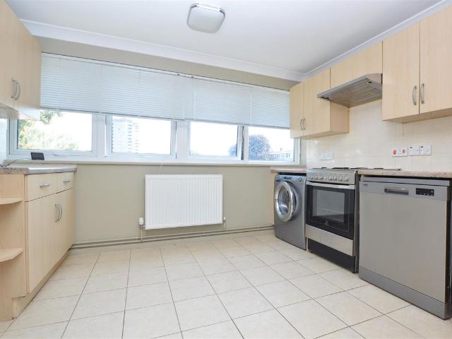 Suffolk Square, Norwich NR2, 3 bed flat to rent, £1,250 pcm | PrimeLocation