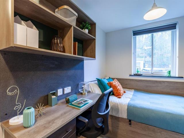 Sugar Well Court, Meanwood Road, Leeds LS7, 1 bed flat to rent, £685 pcm | PrimeLocation