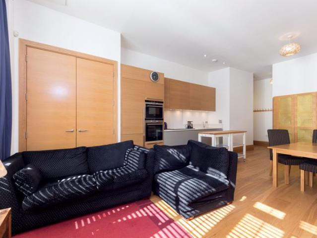 Sugar House, Leman Street, London E1, 2 bed flat to rent, £3,200 pcm | PrimeLocation