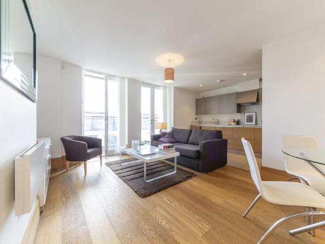 Sugar House, London E1 1 bed flat to rent £2,500 pcm £577 pw