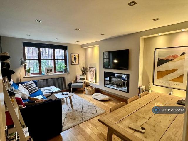 Sugar Loaf Walk, London, E2 2 bed flat to rent £2,700 pcm £623 pw