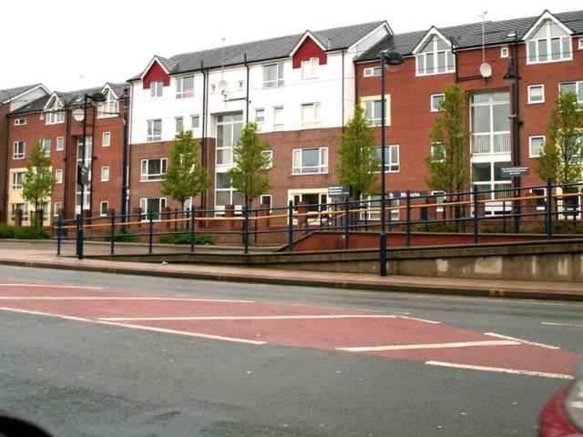 Sugar Mill Square, Salford M5, 2 bed flat to rent, £895 pcm | PrimeLocation