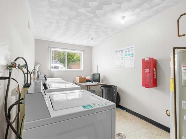 Sugar Pine Apartments 1 Bedroom Apartment for Rent at 2342 Aurelius Rd, Holt, MI 48842