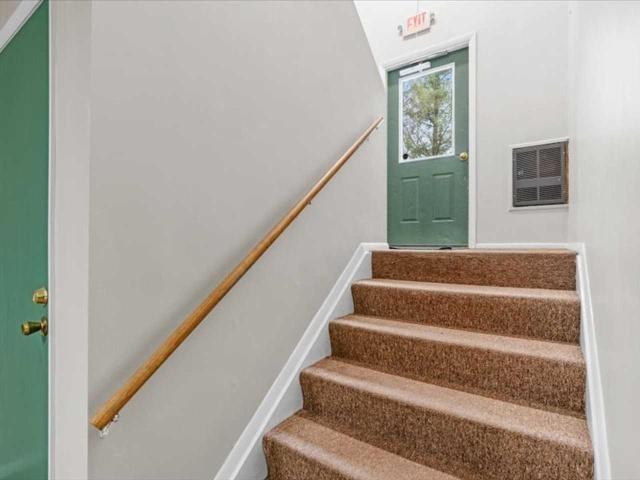 Sugar Pine Apartments 1 Bedroom Apartment for Rent at 2342 Aurelius Rd, Holt, MI 48842