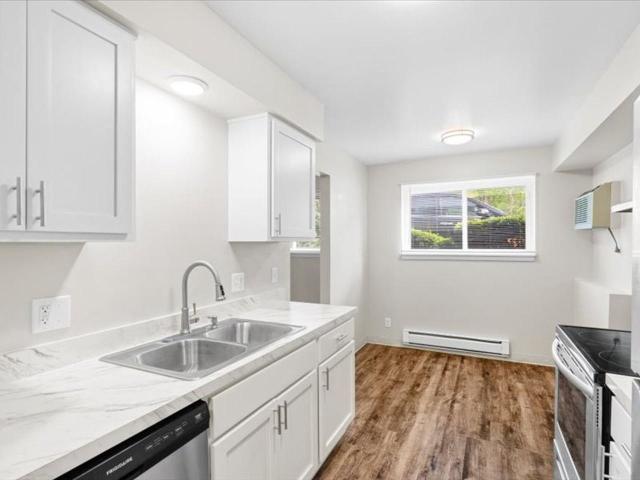 Sugar Pine Apartments 1 Bedroom Apartment for Rent at 2342 Aurelius Rd, Holt, MI 48842