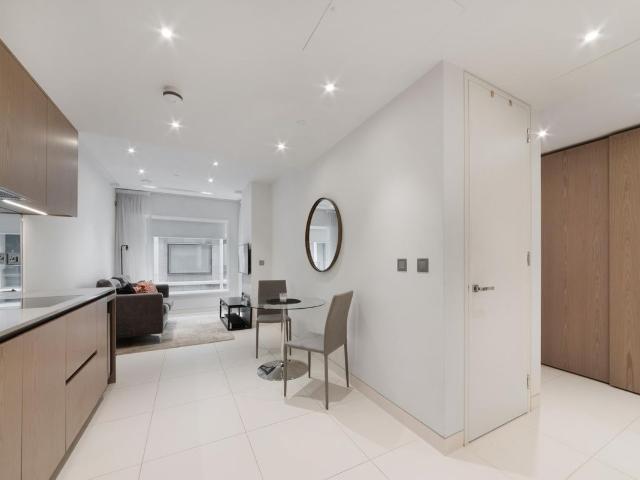 Sugar Quay, Landmark Place, City EC3R, 1 bed flat to rent, £3,300 pcm | PrimeLocation